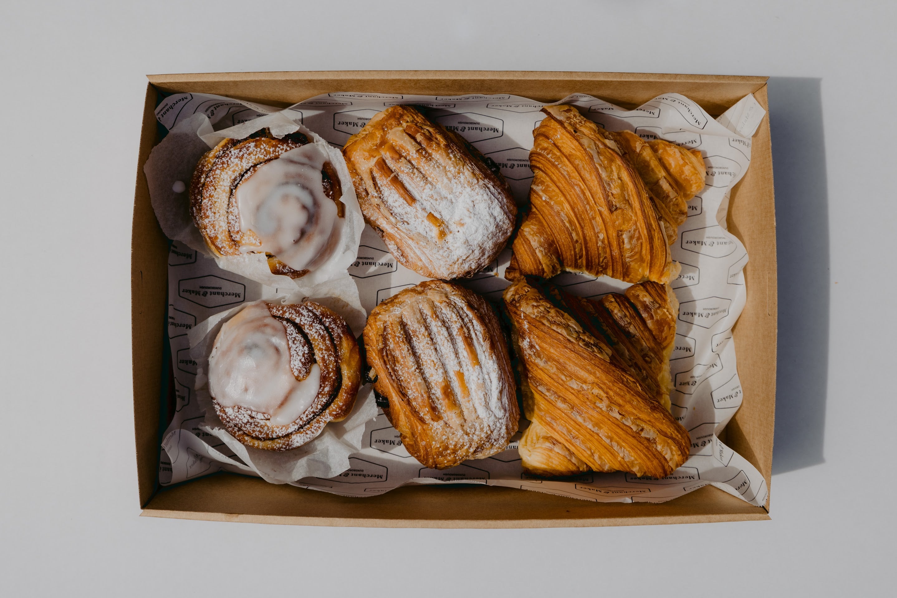 Pastry Box Small – Merchant and Maker